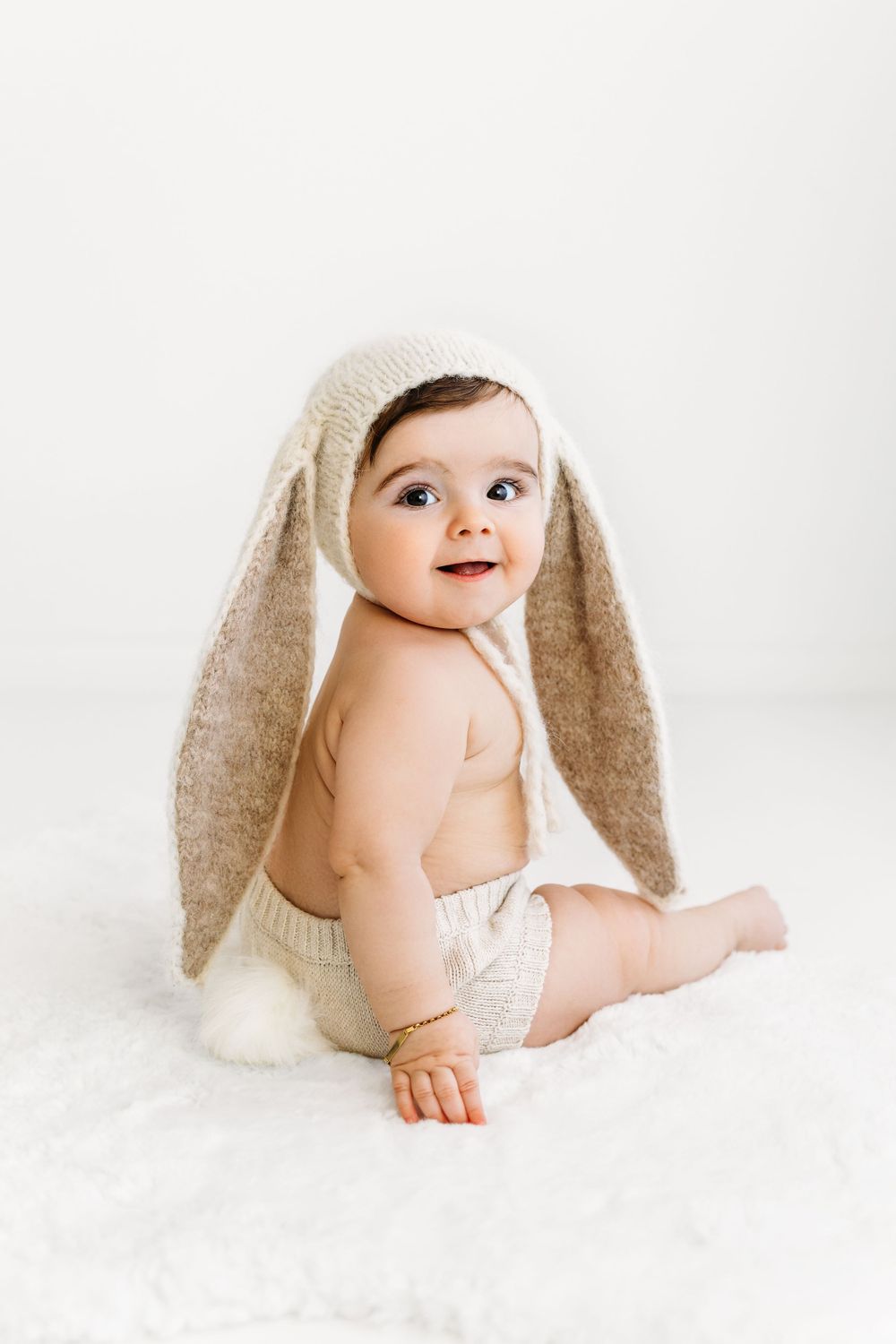 Baby Portraits - Jackie O Photos - Hamilton Newborn Photographer