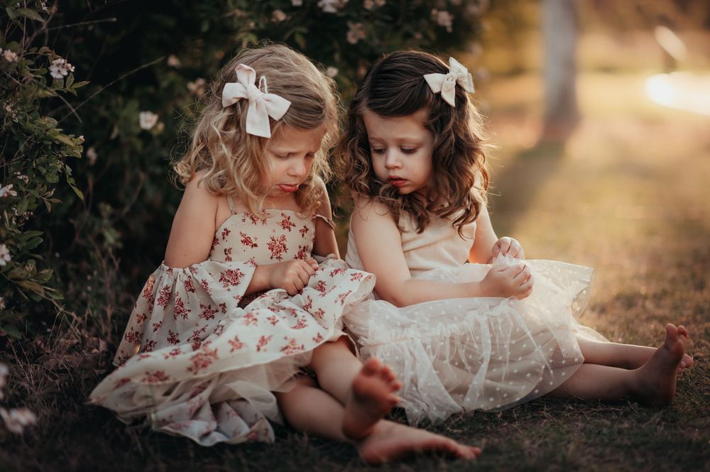 Capturing Childhood: The Beauty of A Yearly Milestone Photo Tradition ...