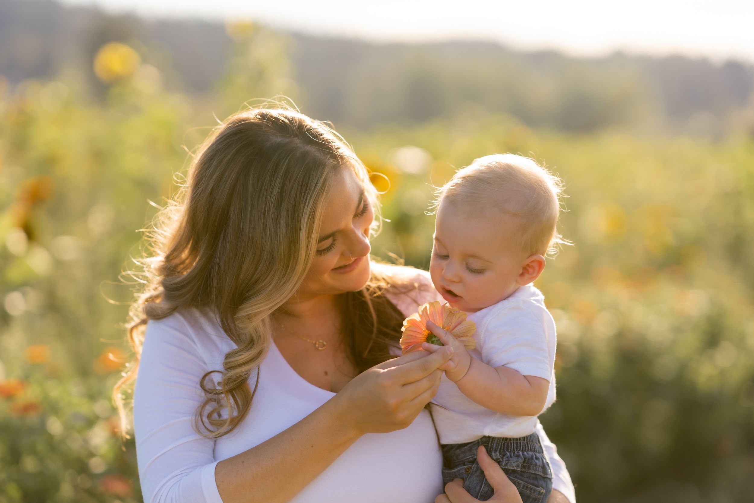 The Art of Capturing Candid Moments: Creating Timeless and Emotional ...