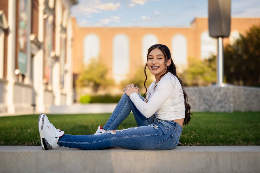 Senior & Graduation Portraits - Jorge Rodriguez Photography