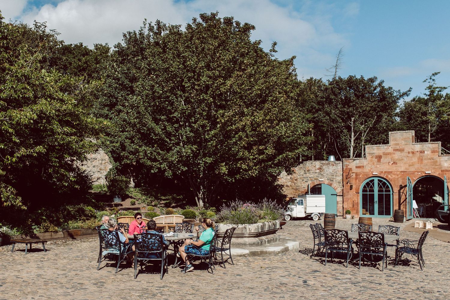 Broxmouth Courtyard Wedding, East Lothian, Dunbar - Luke Bennett ...