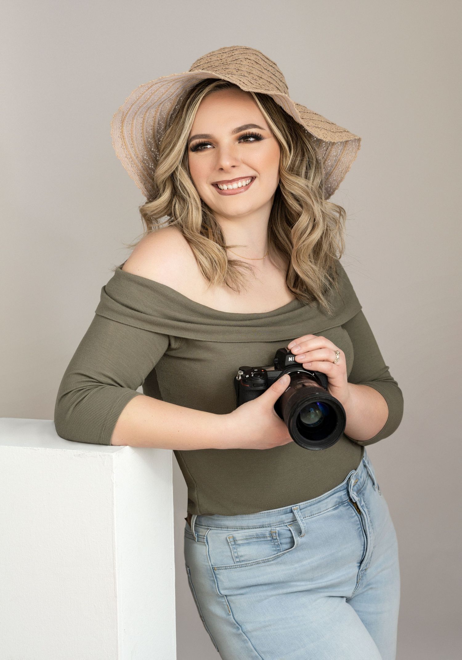 About - Boudoir Portraits by Kara Reese Photography in Waukesha, Wisconsin