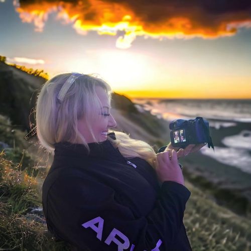 About - Ali Davis Photos