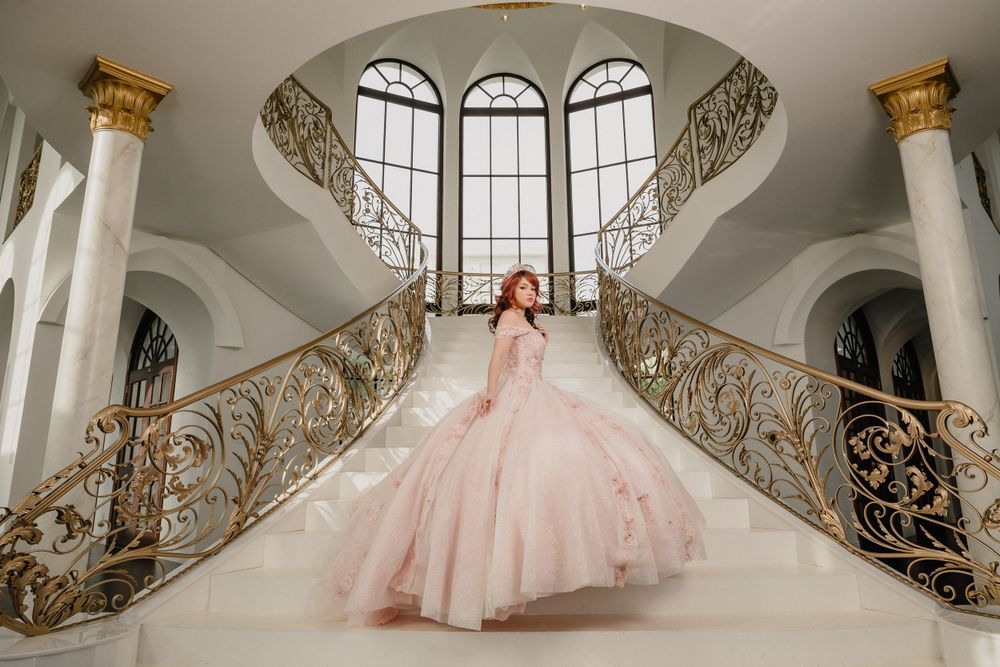 White Swan Castle Quinceanera - Alina - Lorenzo Tinoco Photography