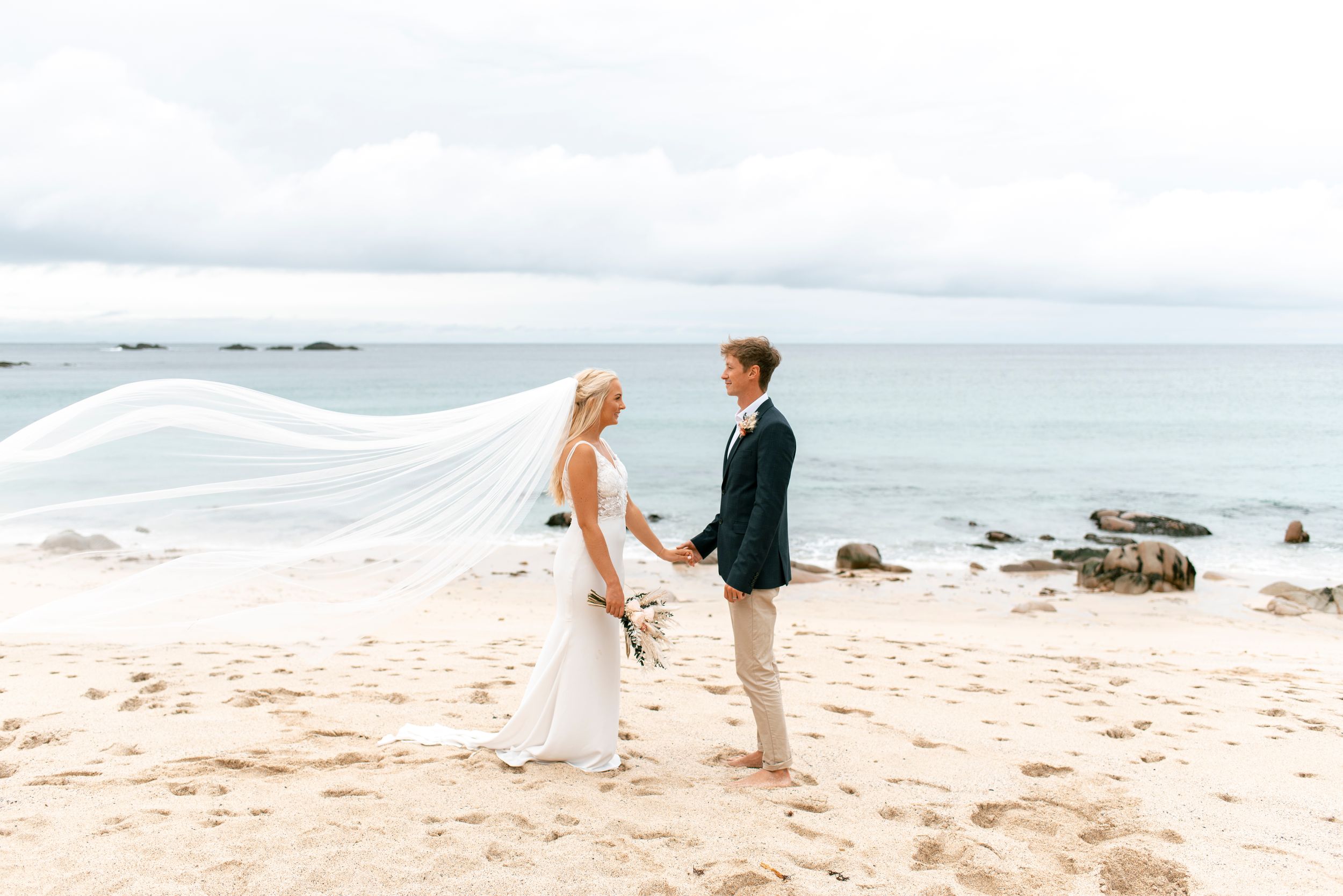 Wedding Photographer Cornwall - Megan Hemsworth