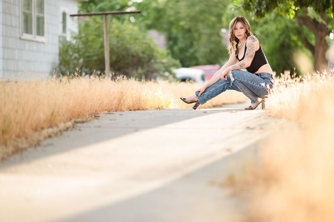 10 Girl Posing Tips & Inspiration for Portraits - Jerry Moyer ...