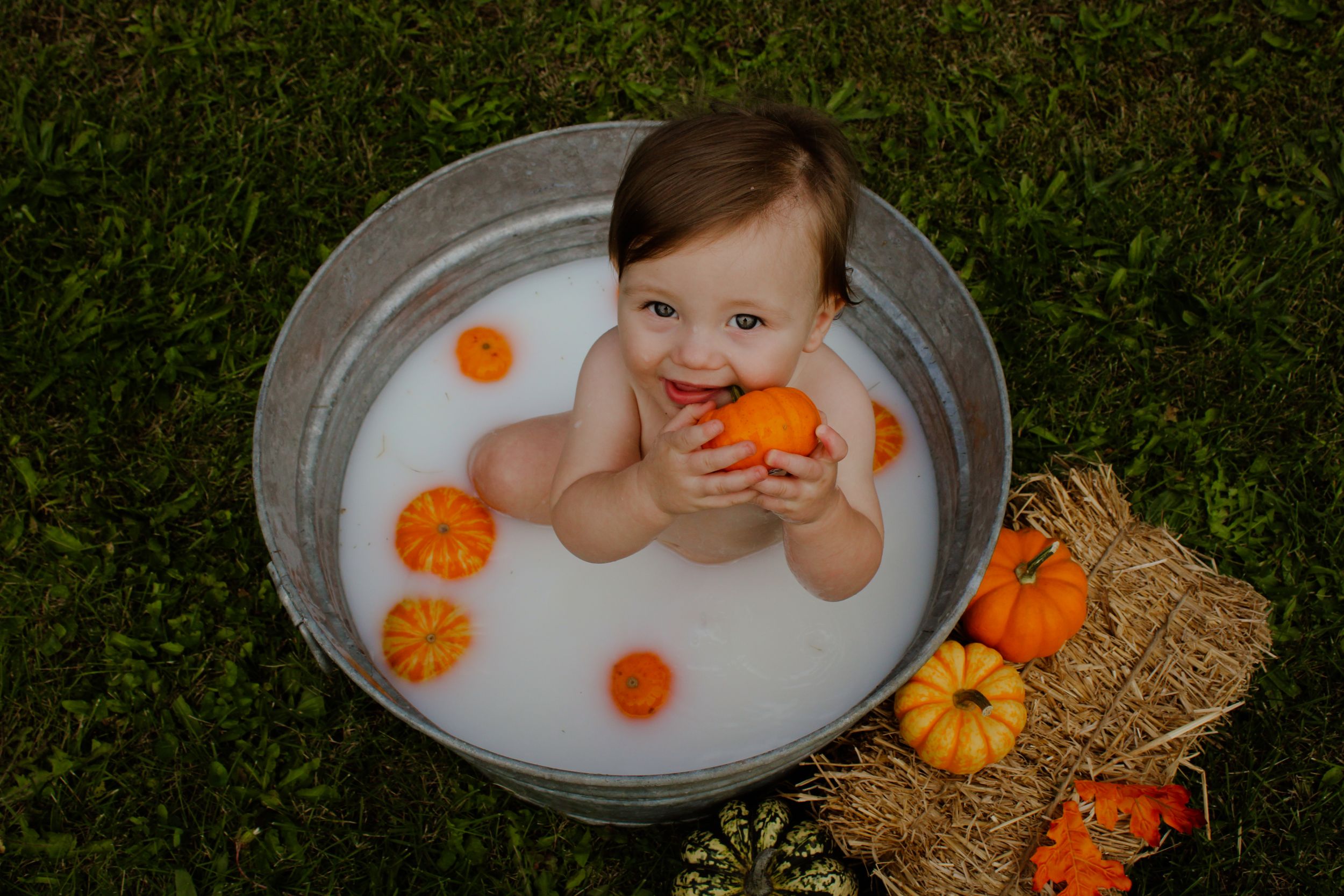 Milk Baths - Jessie Lynn Photography