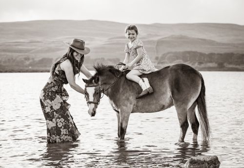 Bronwyn, Wilma, Mr Charles & Sparkles - Imogen Moon ABIPP - Equine ...