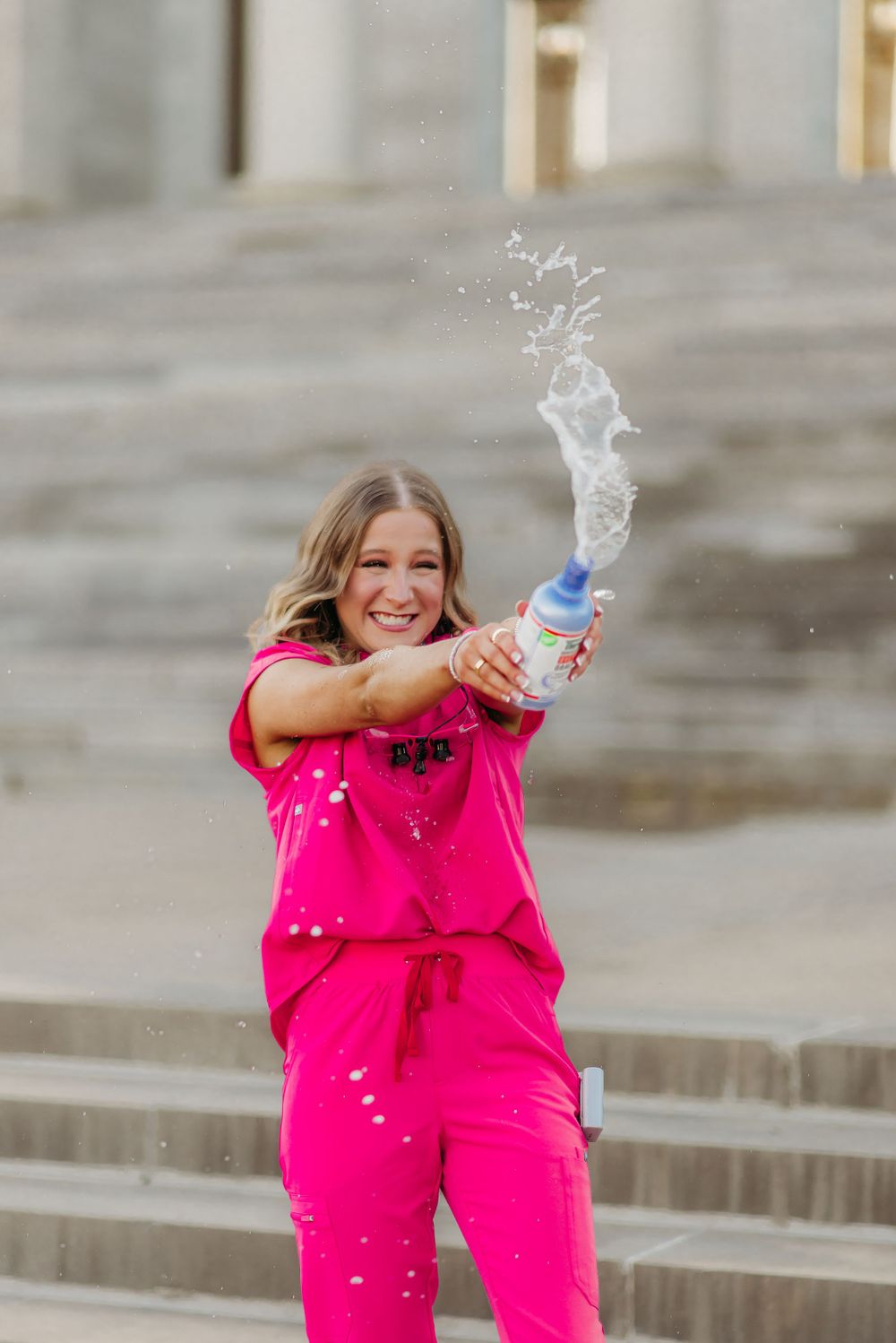 Kynleigh: Graduation Session - Lesley Lou Photo
