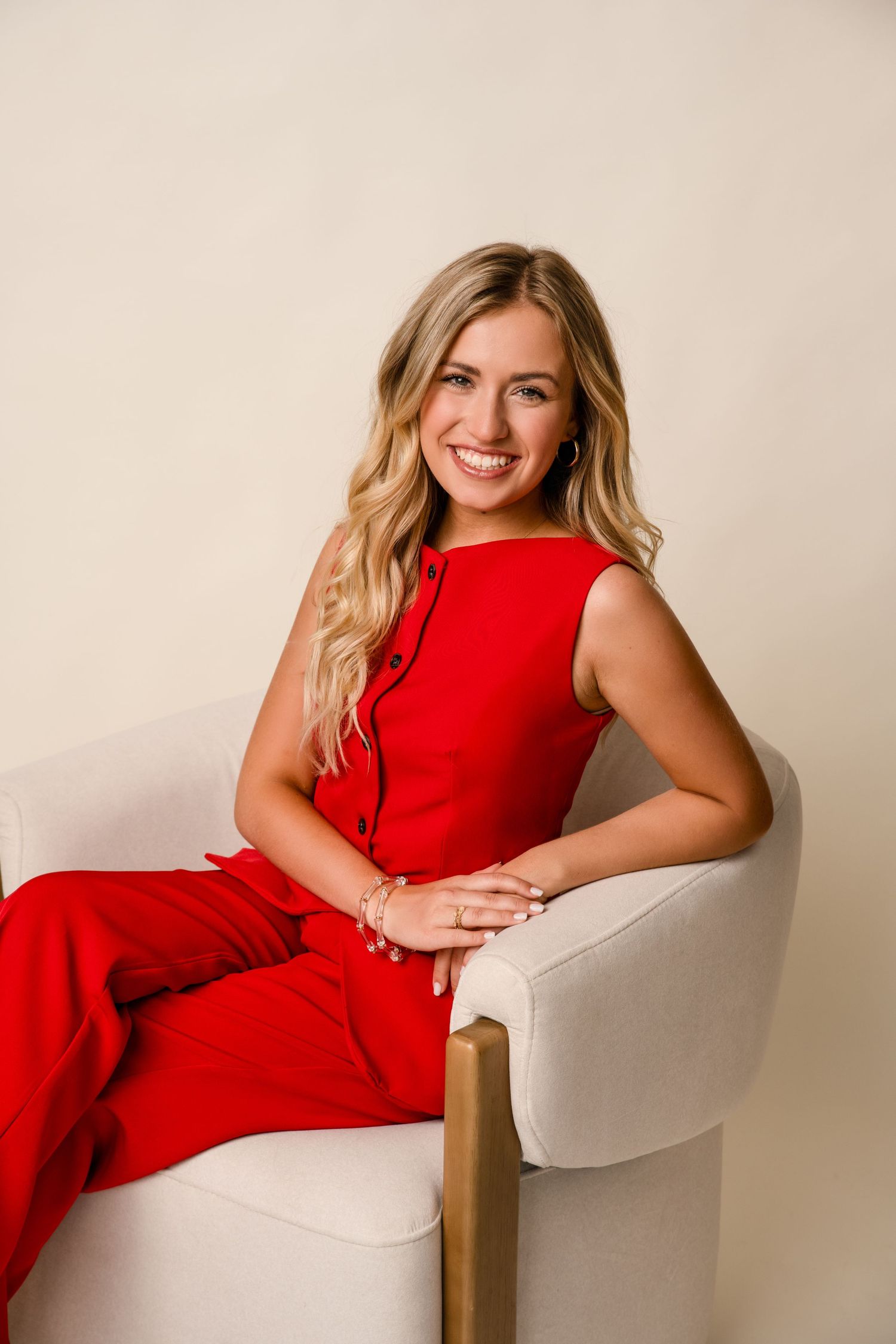 About - Elayna Grace Photography & Social Media Management