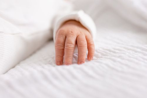 Baby Henley: Lifestyle Newborn - Heidi Bueckert Photography | Fort St ...