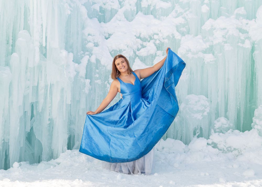 How to Capture Stunning Winter Portraits at Utah’s Ice Castles