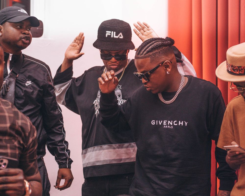 Engagement - THE DOTSE