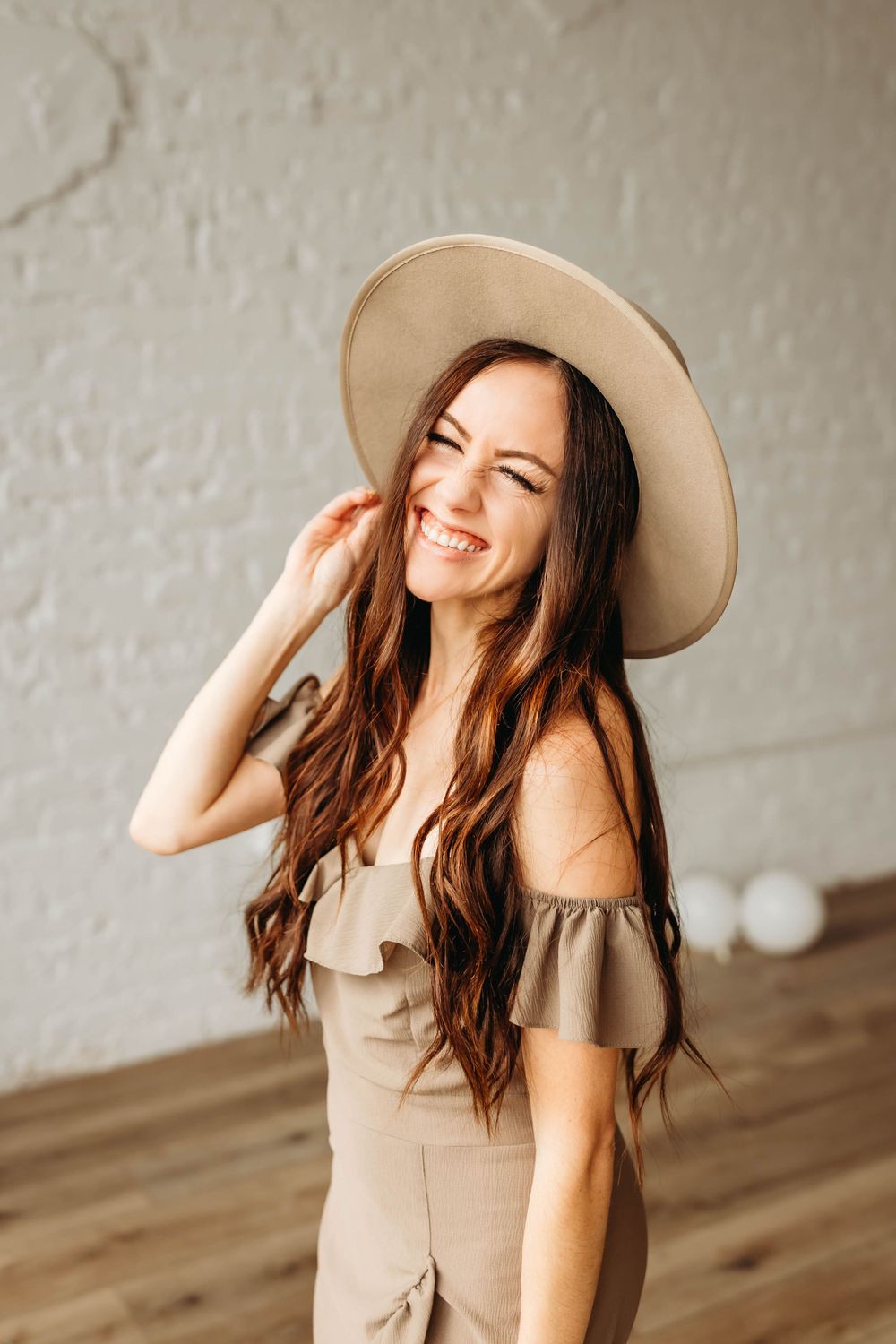 About - Ashley Wiggins Photography