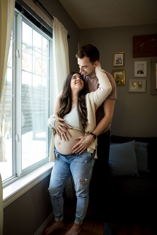 3 Perfectly Good Reasons It's Time to Do a Bare Bump Maternity Photo Session | Calgary Family ...