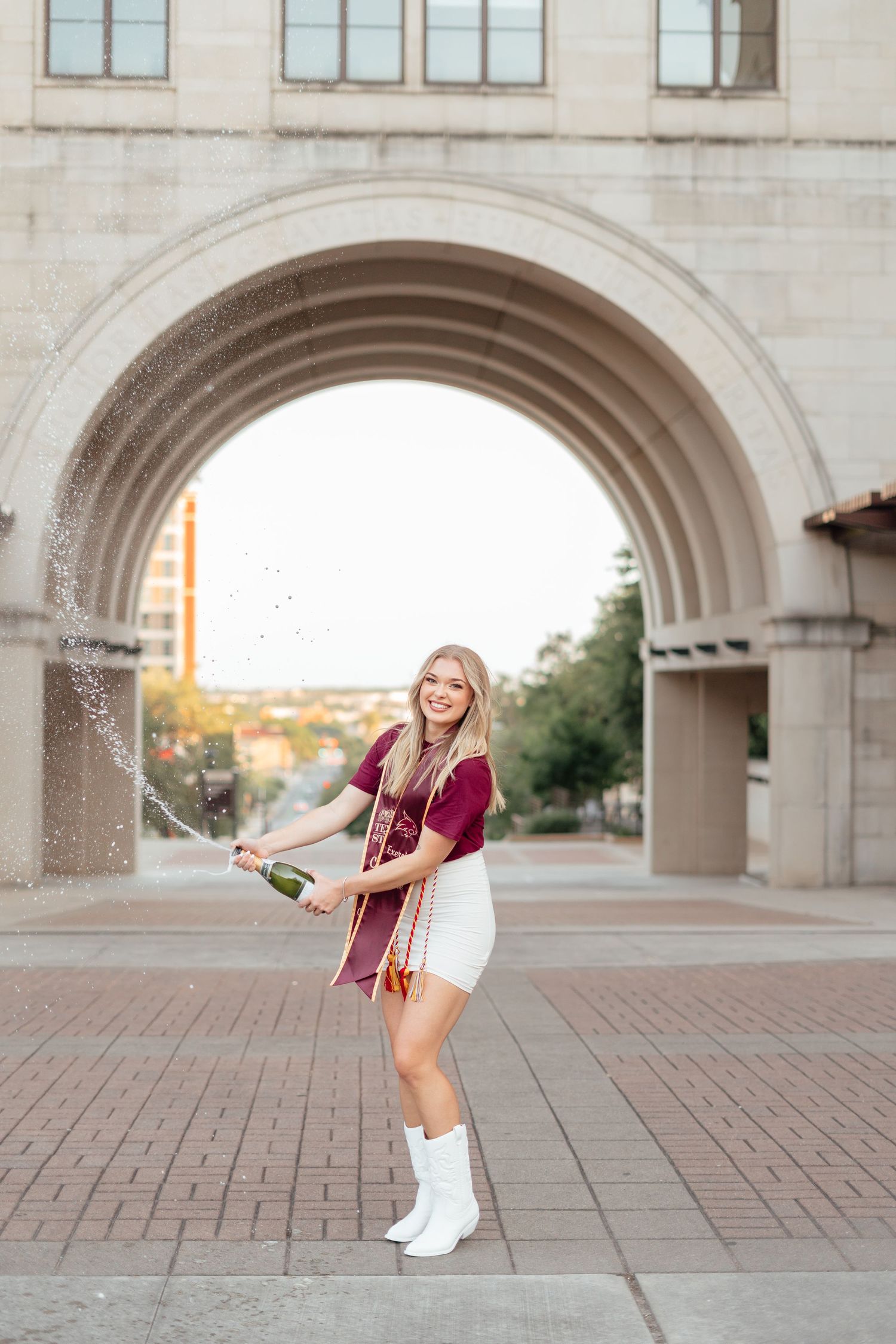 Contact - Vanessa Aileen Photos