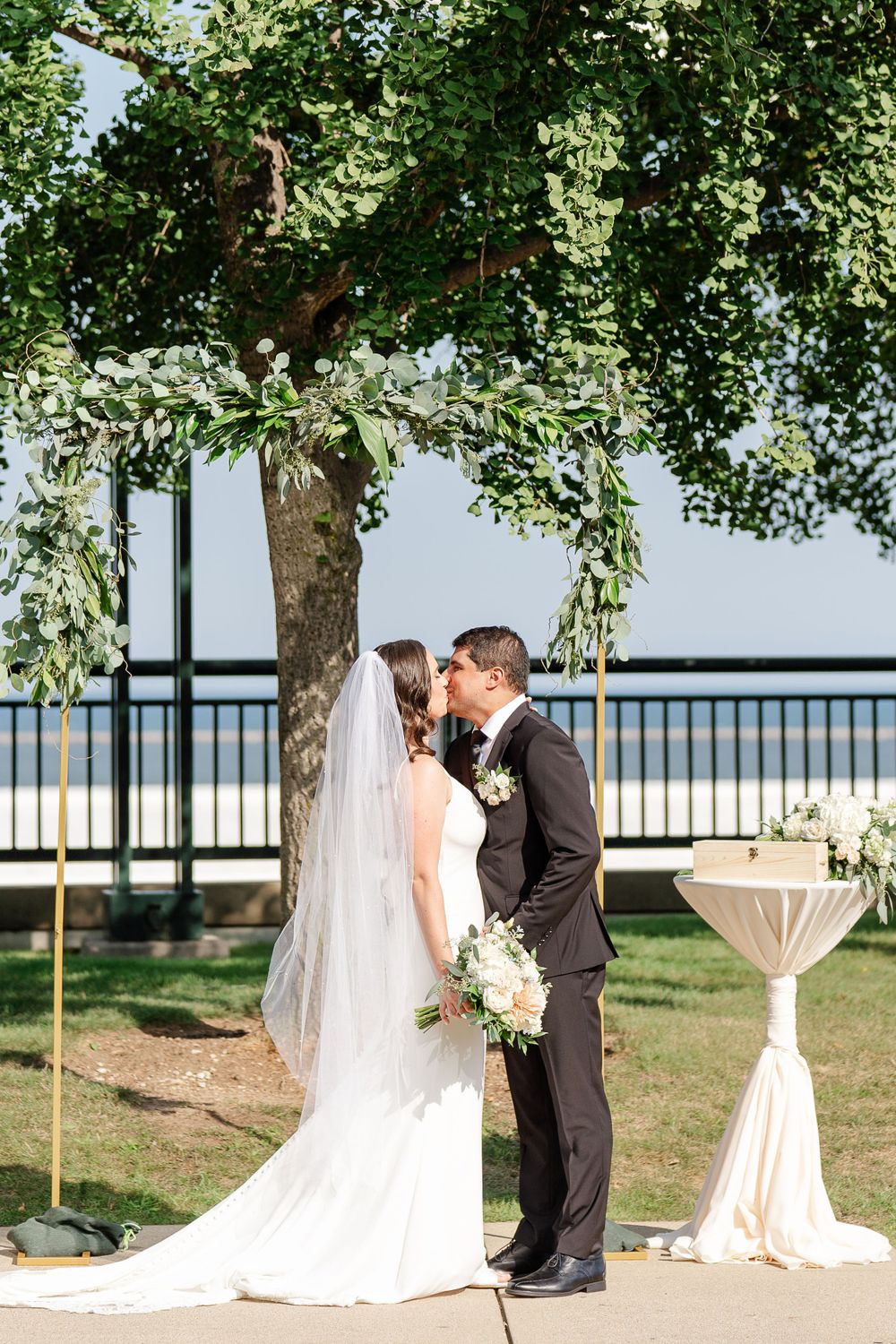 Milwaukee Wedding at Coast | Mari-Kathleen & Ali | Milwaukee Wedding ...