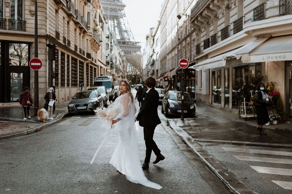 Capturing a Luxury Wedding Elopement in Paris - Pix by Vix Candid Fun ...