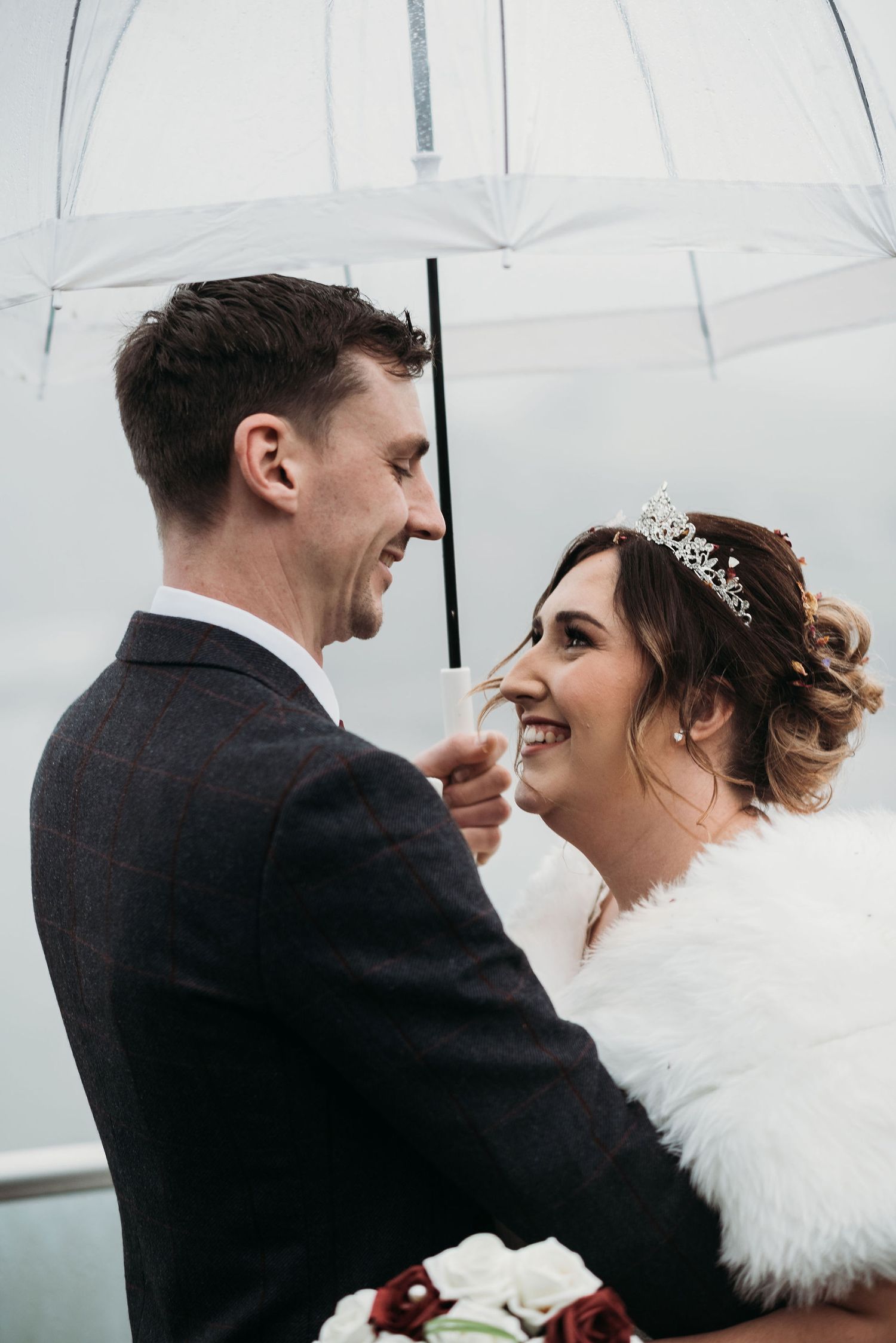 How to prepare for rain on your wedding day - Jon Warr Photography ...