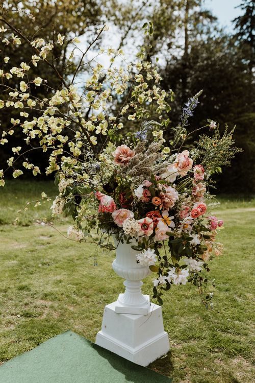 Laid-back May Garden Wedding at Plas Dinam Country House - Powys ...