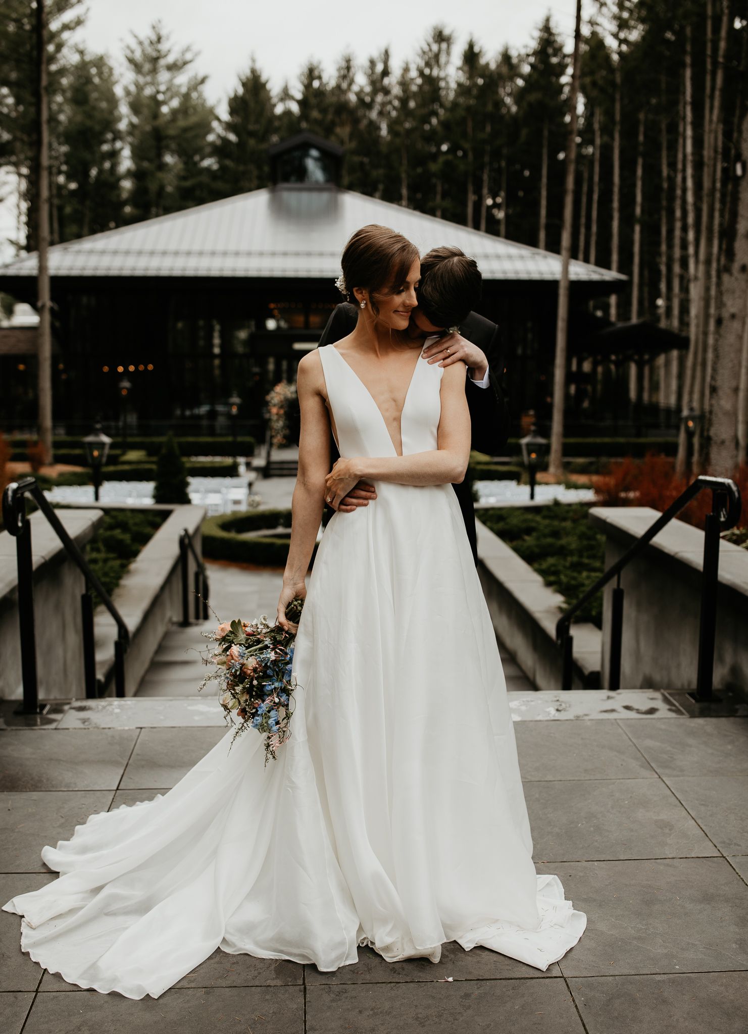 Contact - LoHi Images