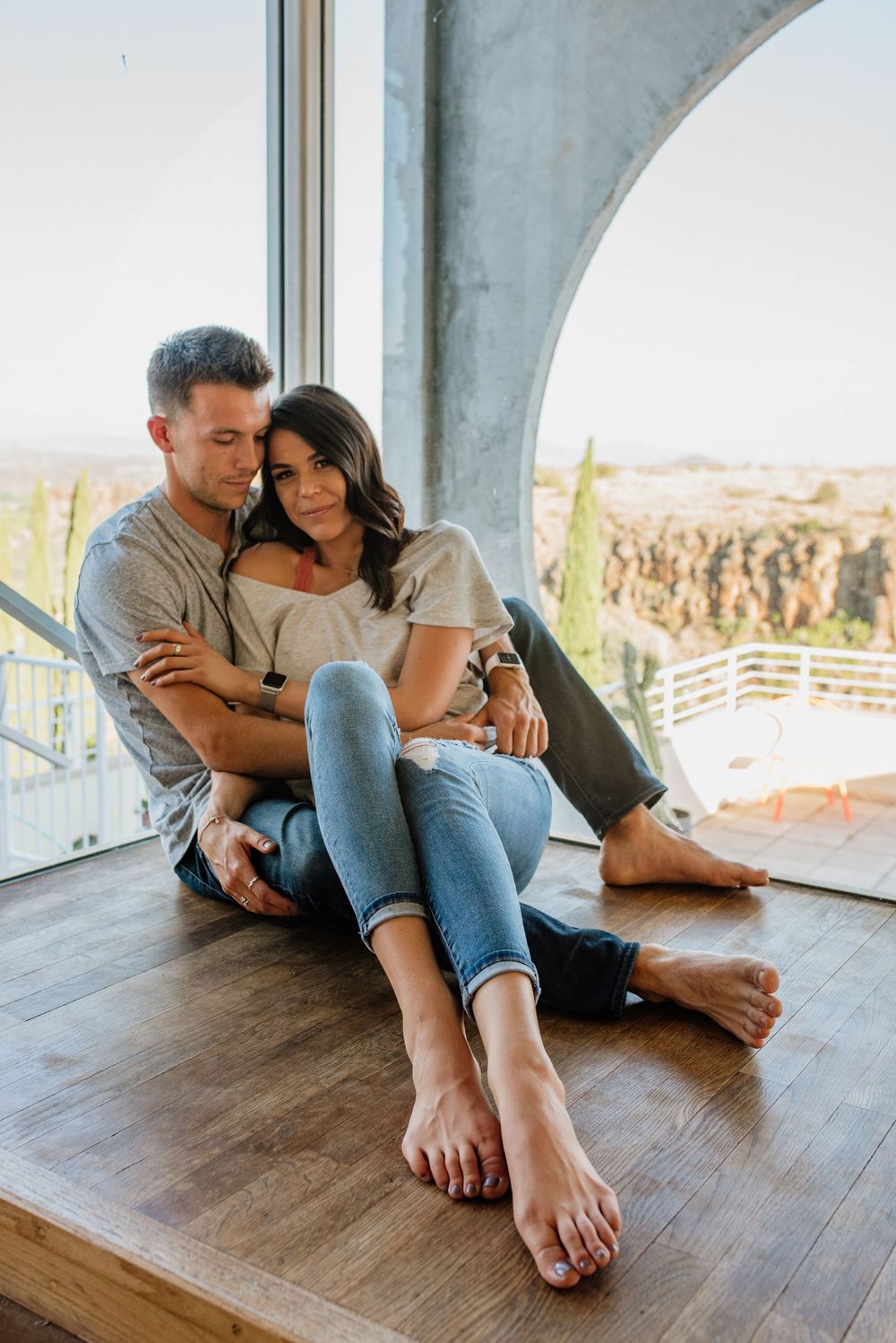 5 Reasons You Should Book a Family or Couple In-home Session - bees ...