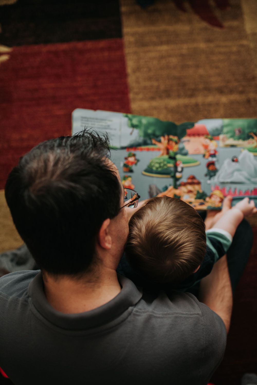 5 Reasons You Should Book a Family or Couple In-home Session - bees ...