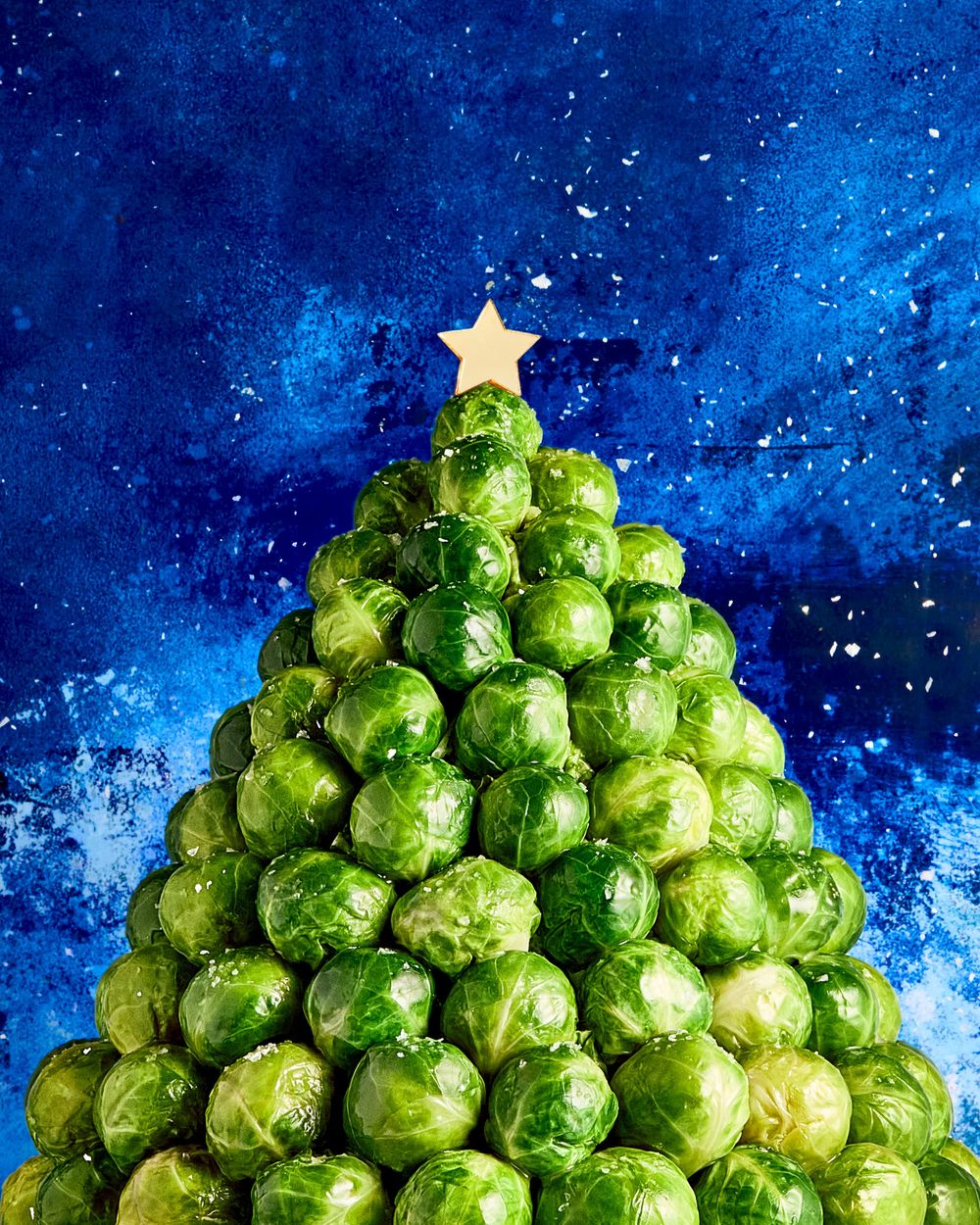 Christmas food photography – Brussels sprouts Christmas tree with ...