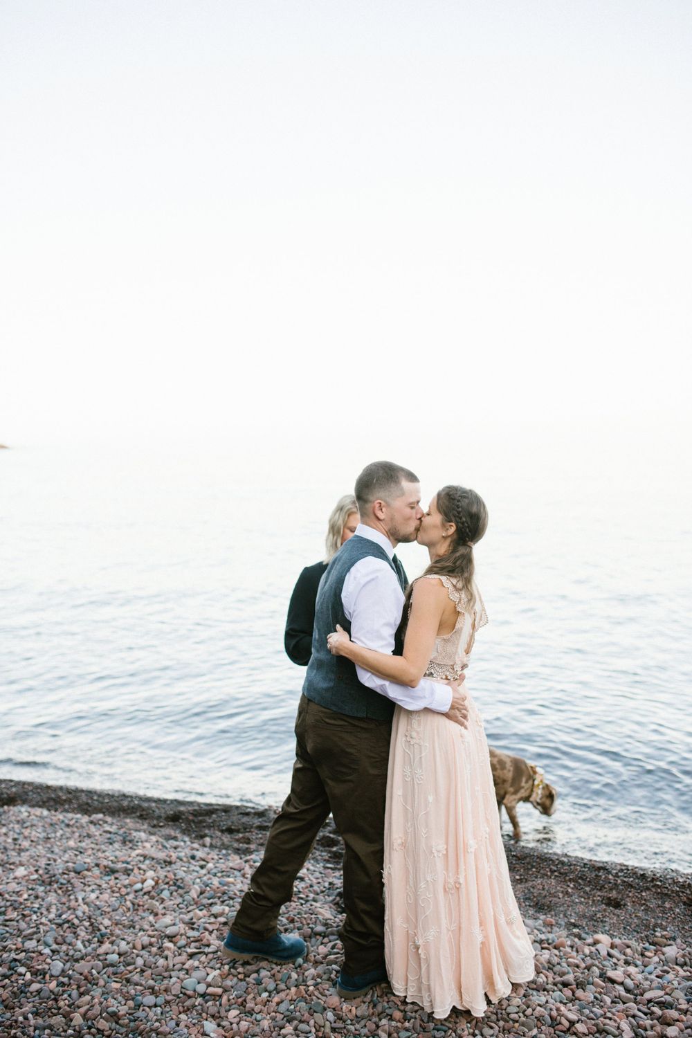 Britni + Taylor | Honeymoon House Elopement - Kellie Rae Studio