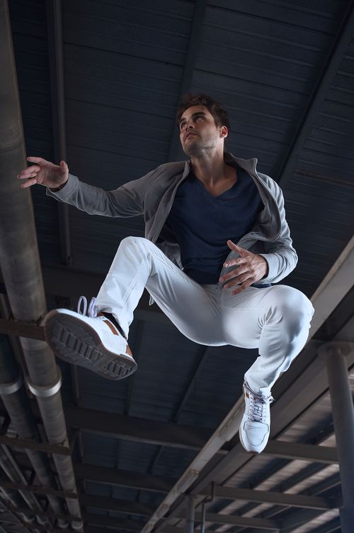 How to Pose a Male Model - Boyd Visuals