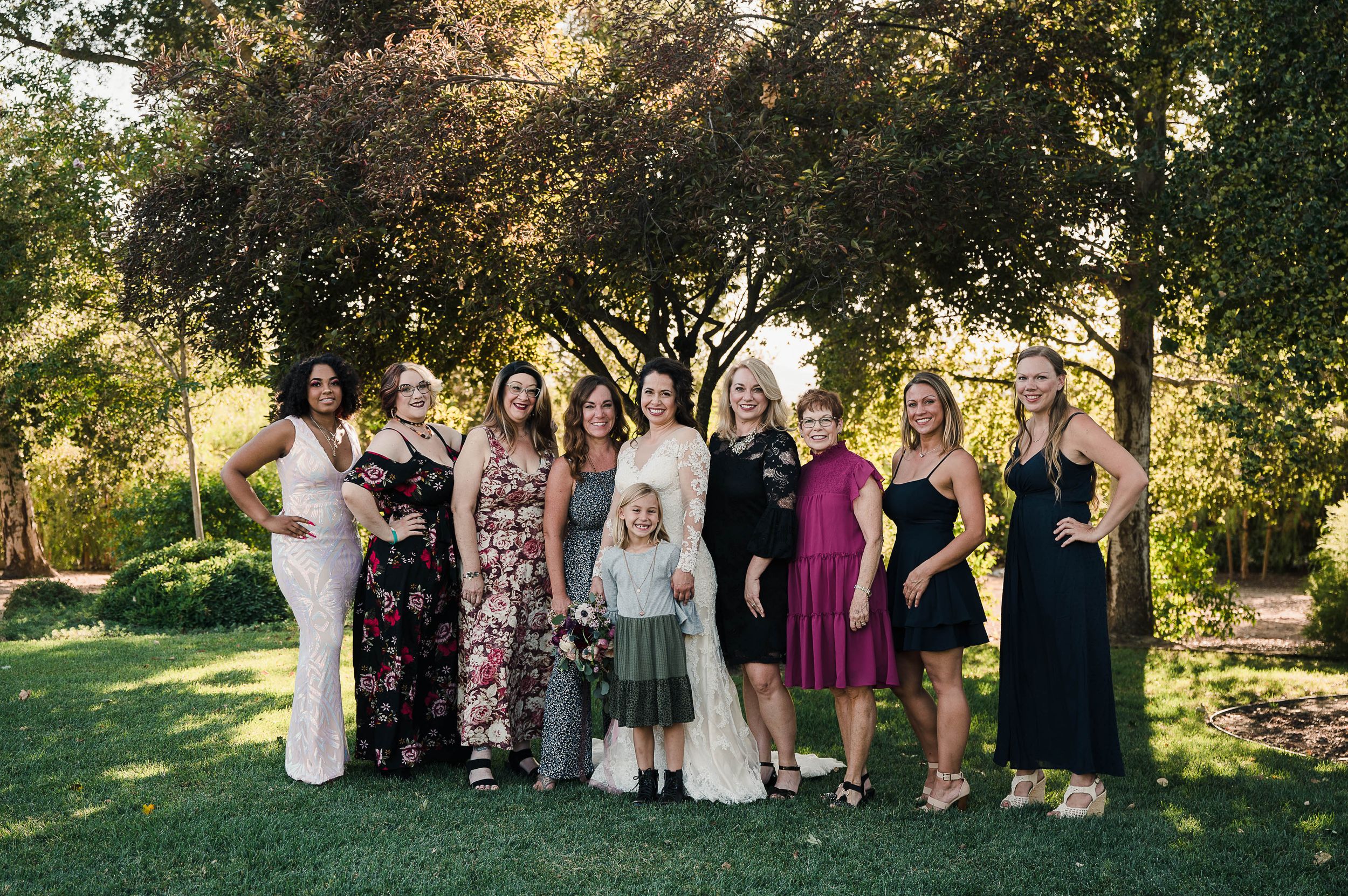 Beyond Family: Why Your Wedding Photos Should Include Friends ...