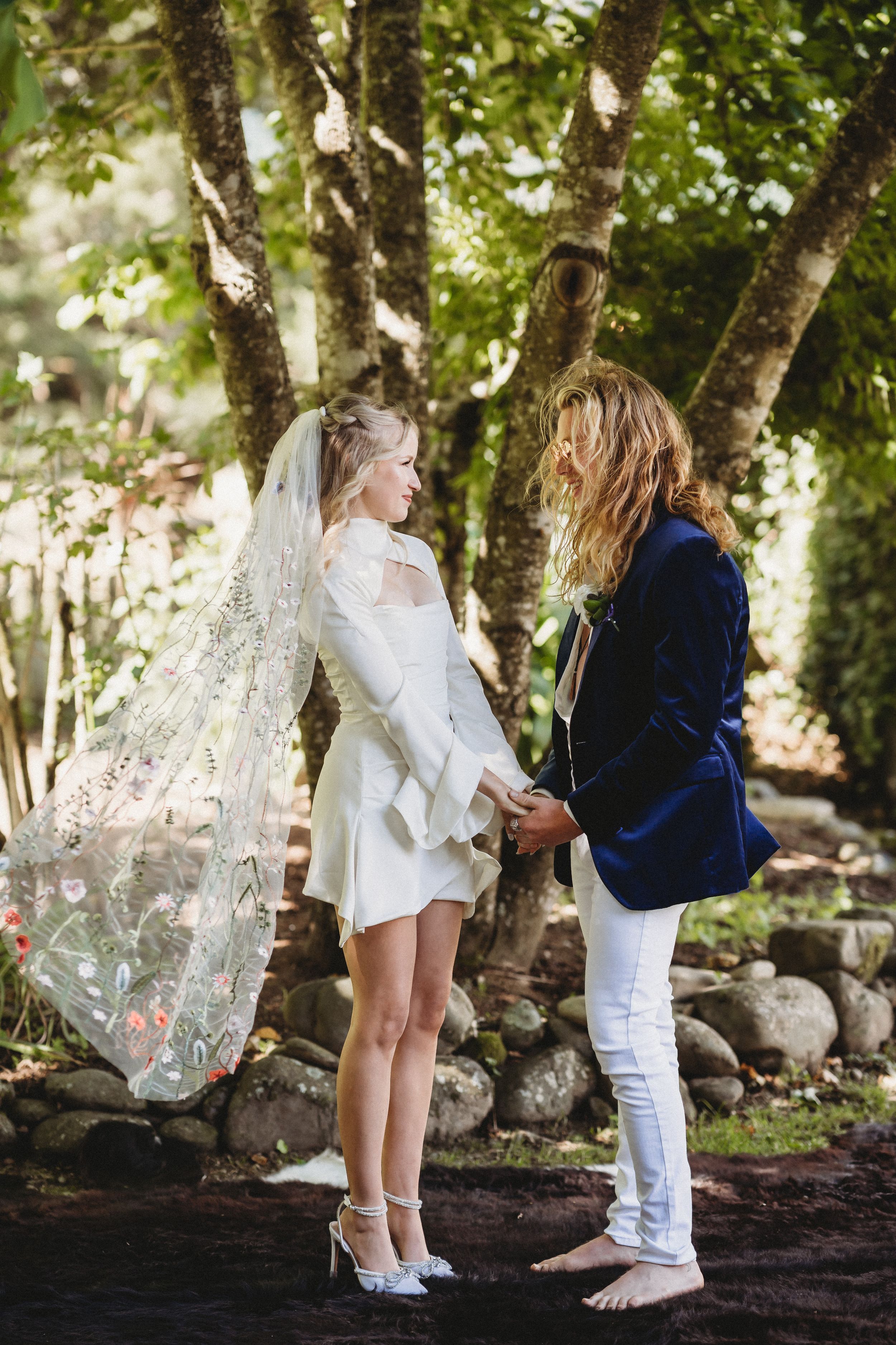 LARA + BLUE'S NELSON GARDEN WEDDING - Velvet Moon Photography