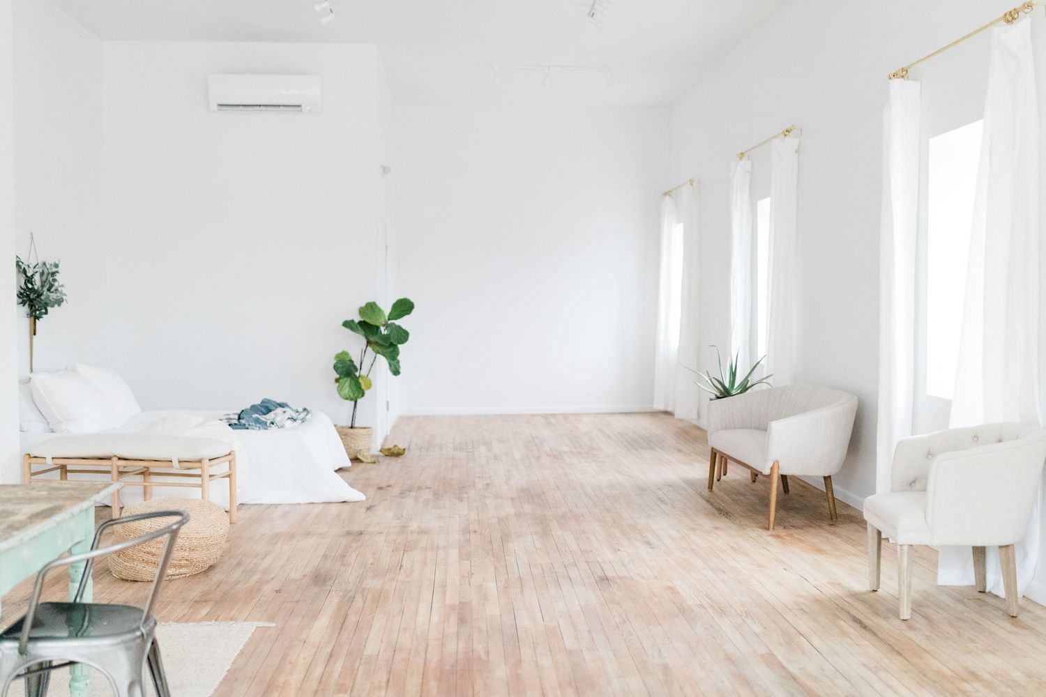 The Studio - Emily Nix Photography