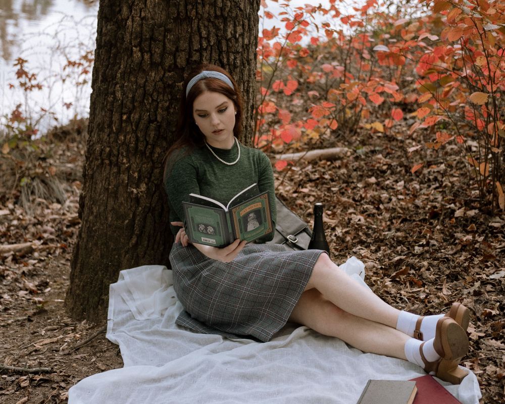 Vintage Inspired Fall Portraits - Sabrina Regier Photo