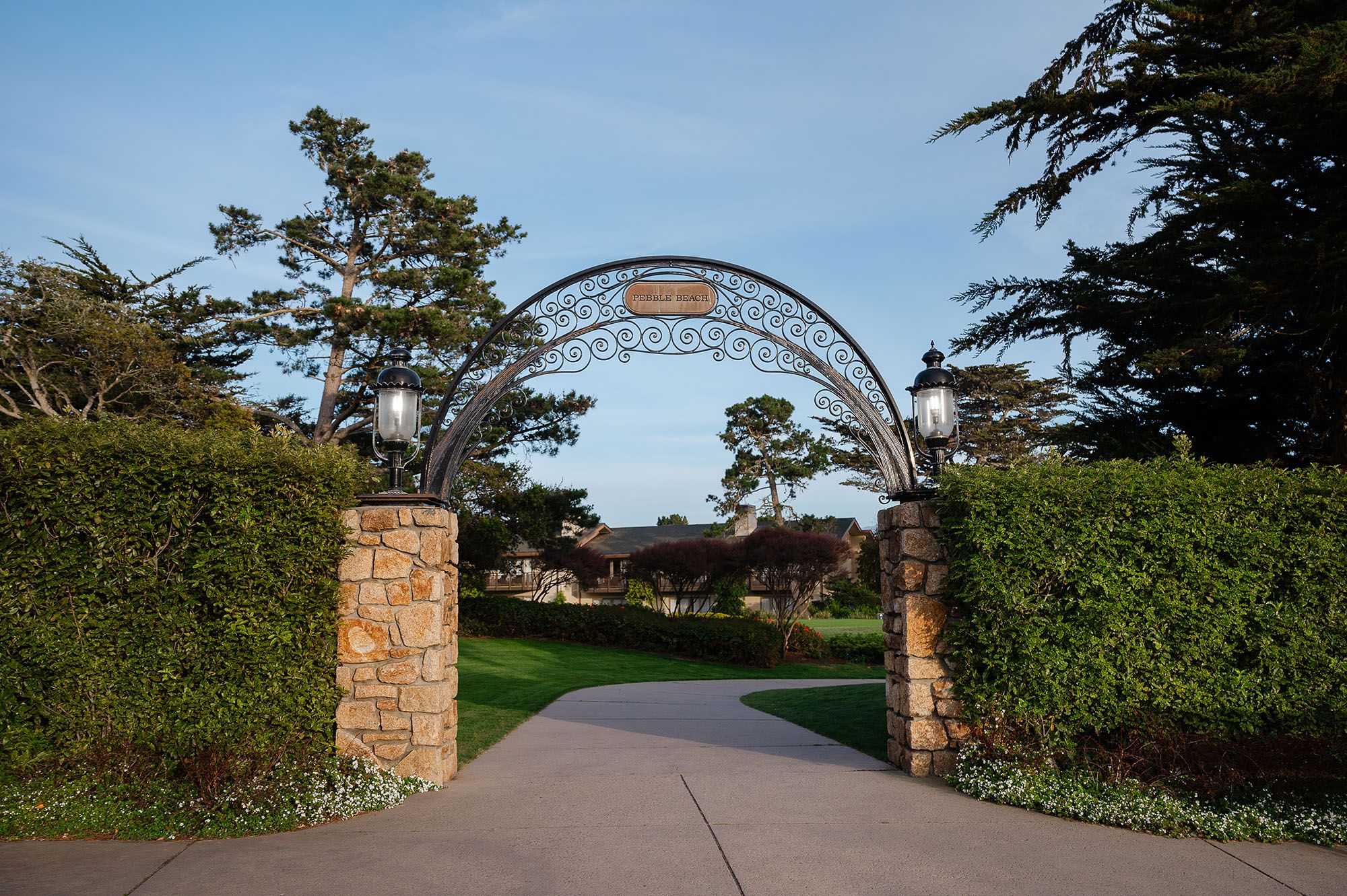 A Dream Wedding at Pebble Beach Resort: Inspiration for Every Bride ...