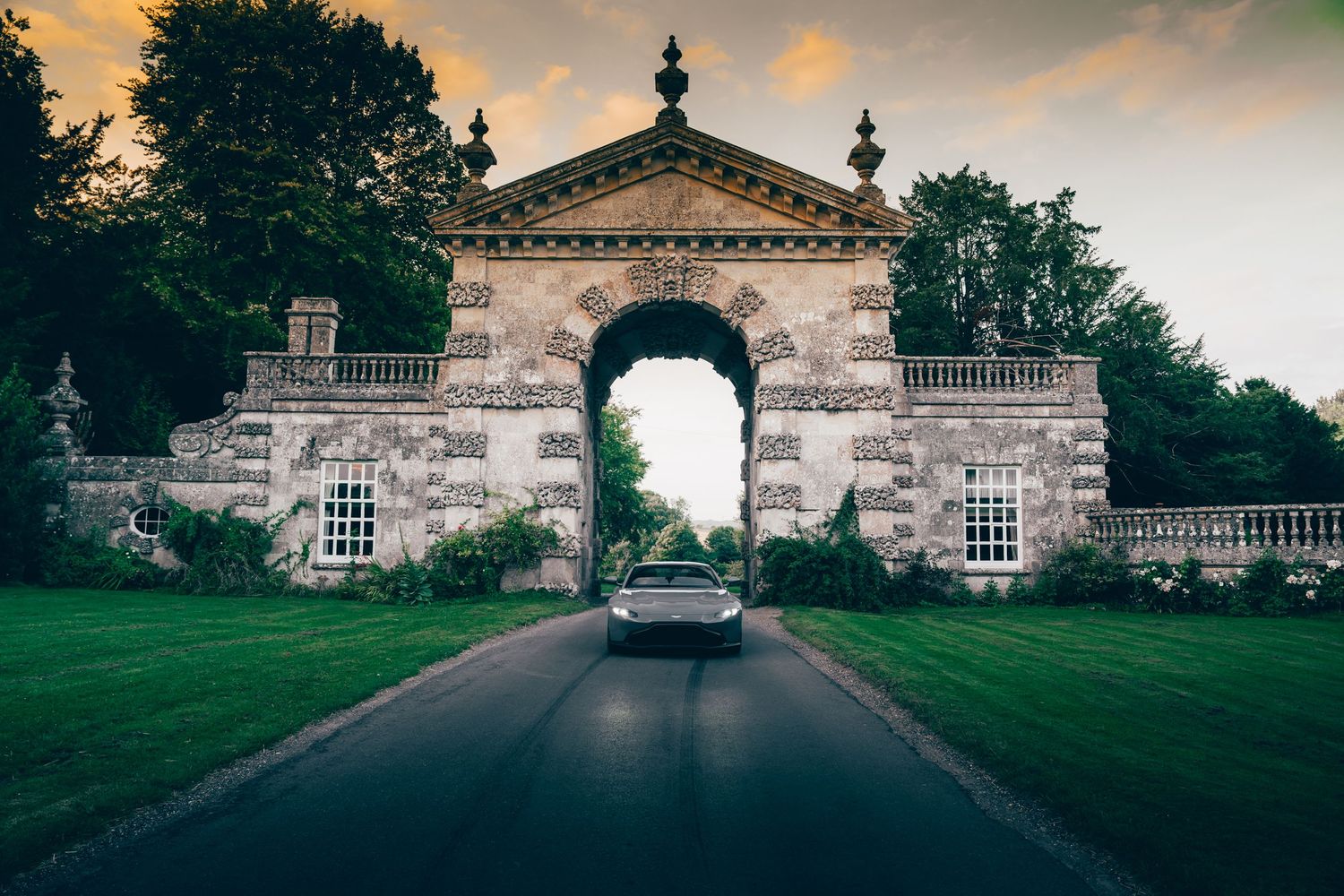 Aston Martin - Ashley Batchelor Photography