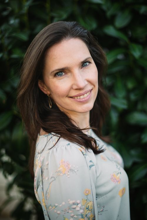 About Oregon Wedding and Portrait Photographer - Ann Hughes Photography