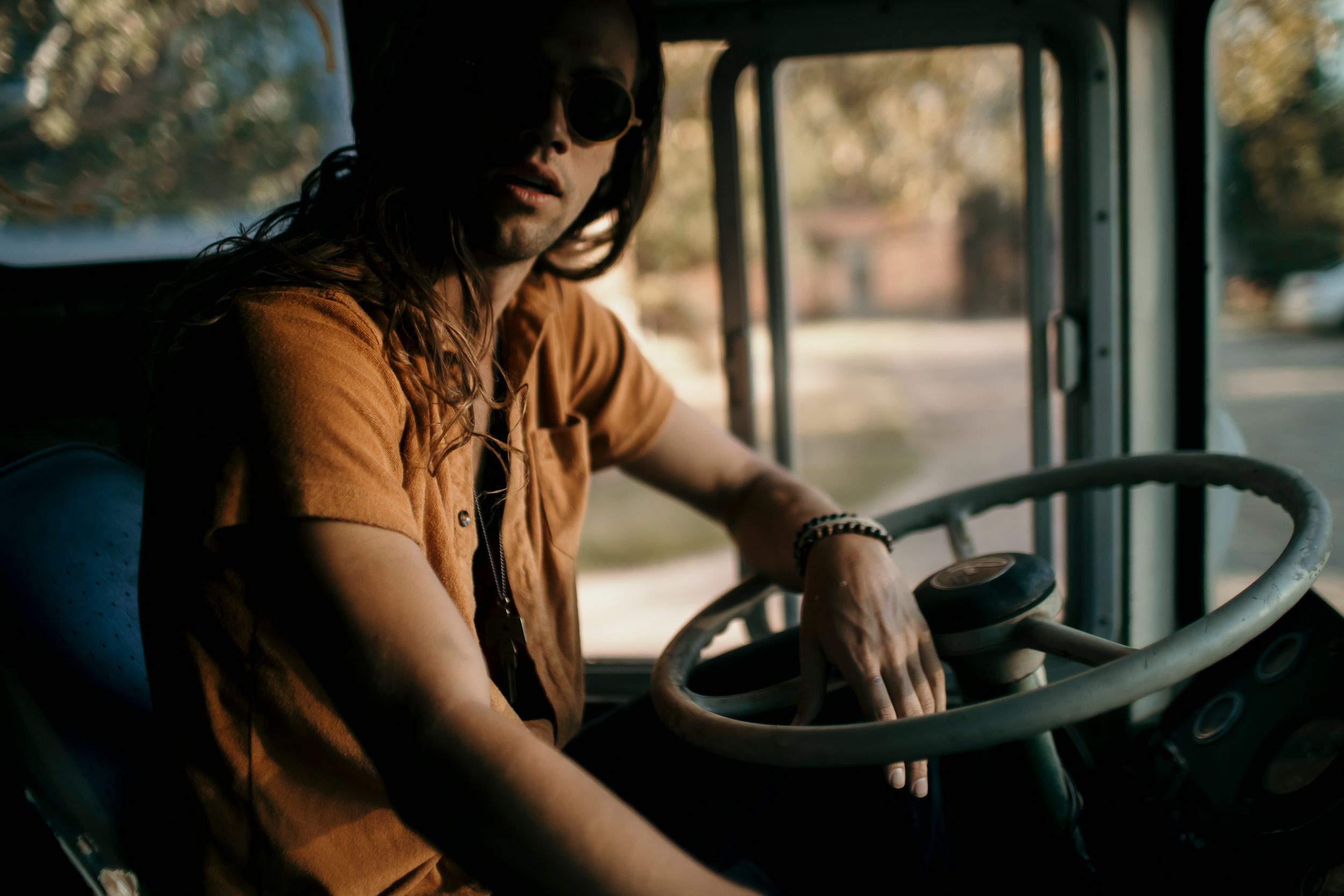 Gunnar | Tour Bus - Chriselda Photography