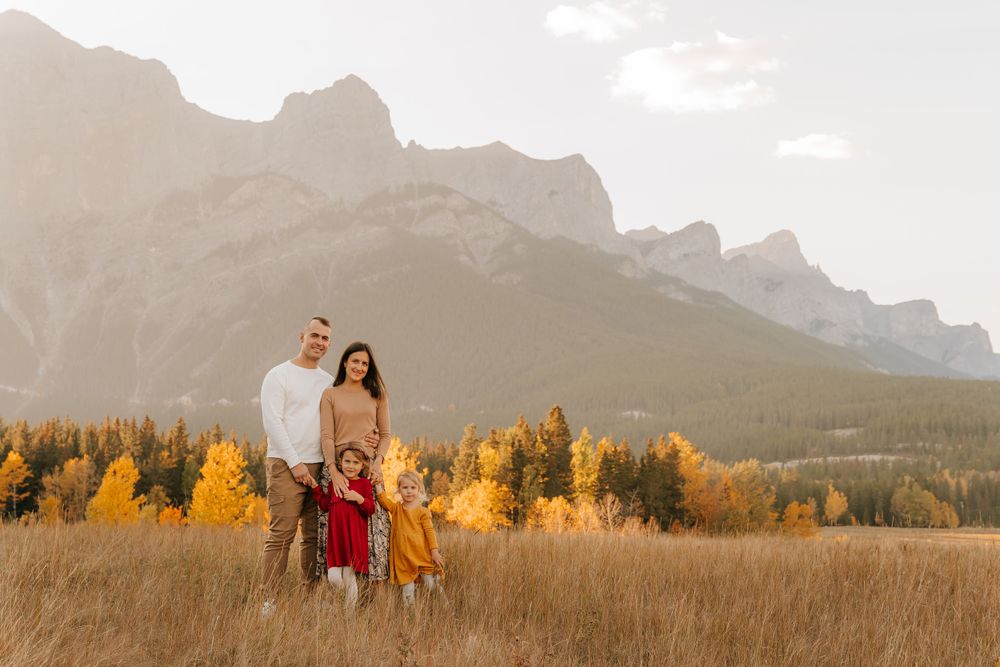 Novikov Canmore Family Session - Gen B Photo
