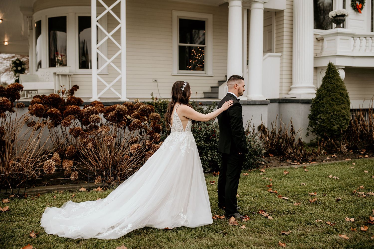 The Moore Mansion | A Winter Wedding in Pasco, WA - Sydney Nichole ...
