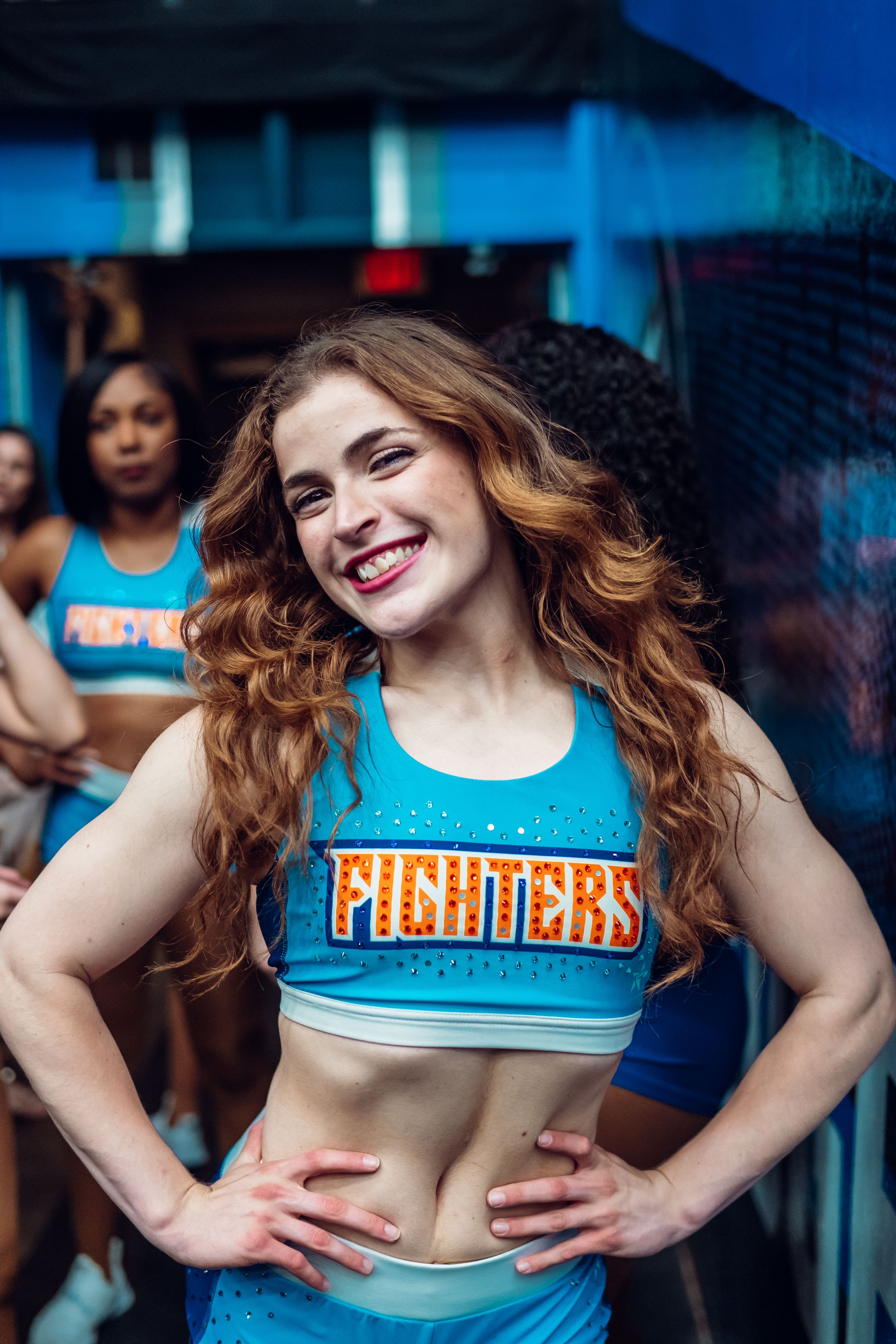 Dallas Cheerleader Photo Sessions: Capturing the Spirit - Eric Aaberg ...