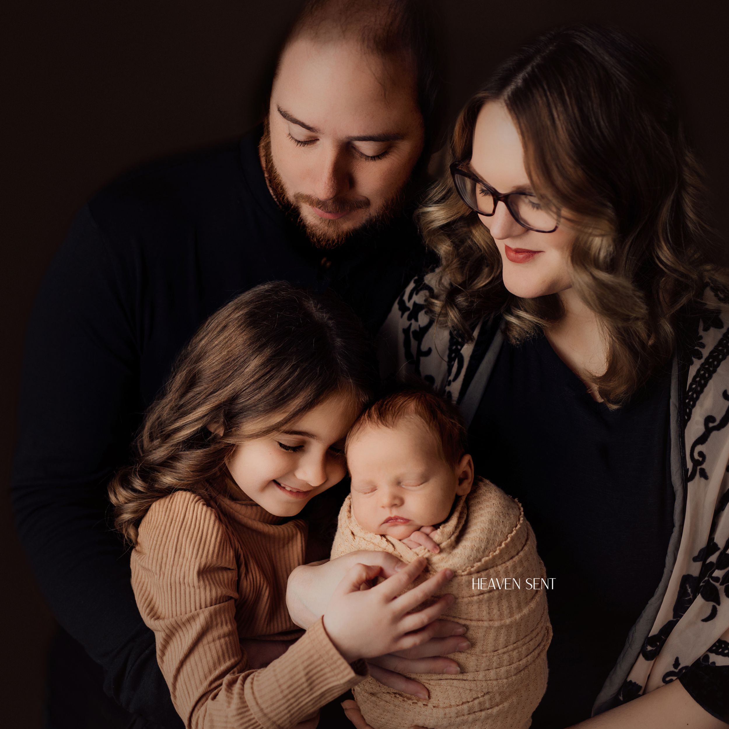 8 Tips for Successful Sibling Photos - Heaven Sent Photography