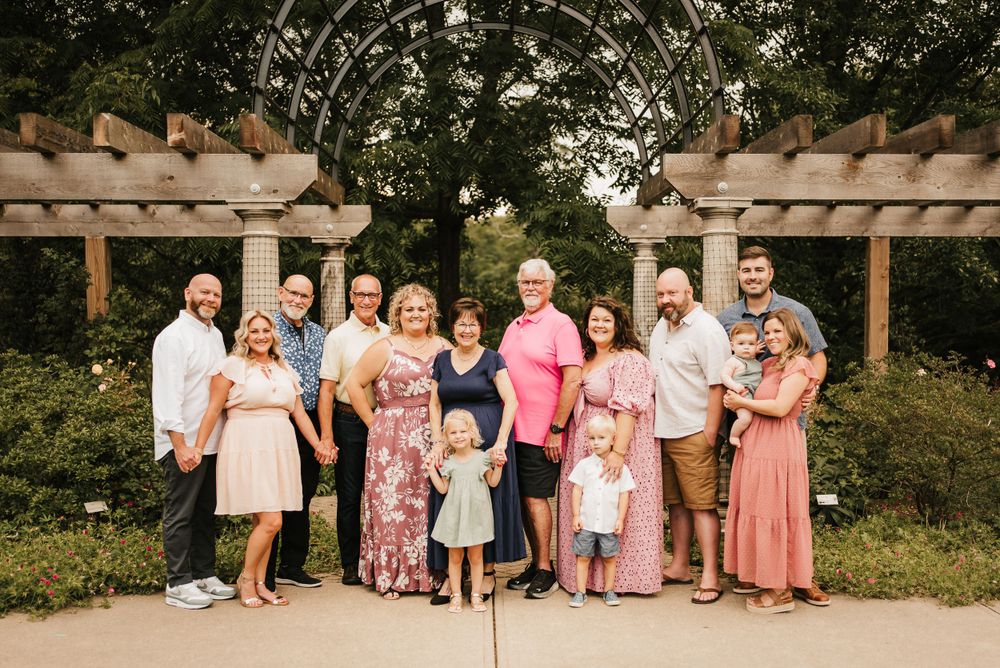 Why You Should Take Extended Family Photos - Loren Gail Photography