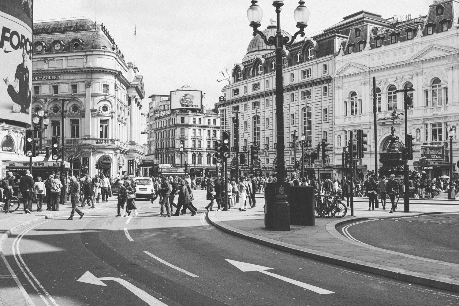 Black & white - Robert Frick