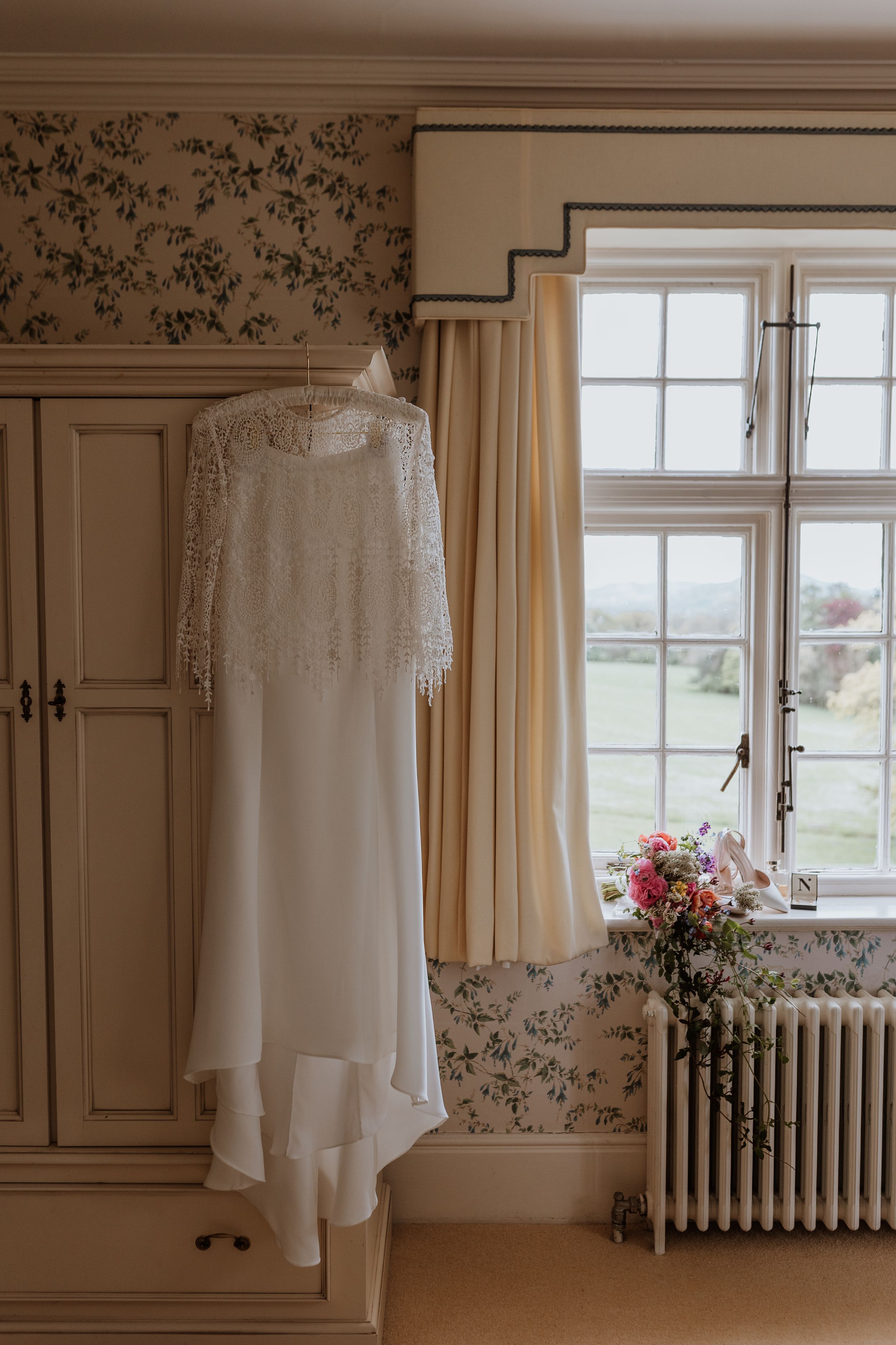 Laid-back May Garden Wedding at Plas Dinam Country House - Pix by Vix ...