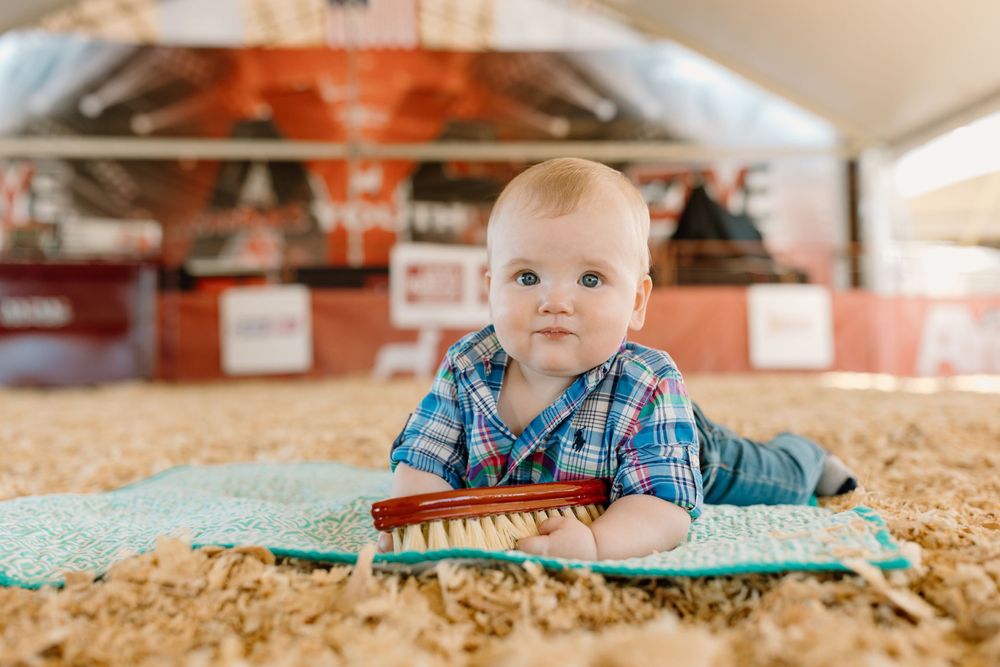 The Lester Family - Holtzclaw Creative