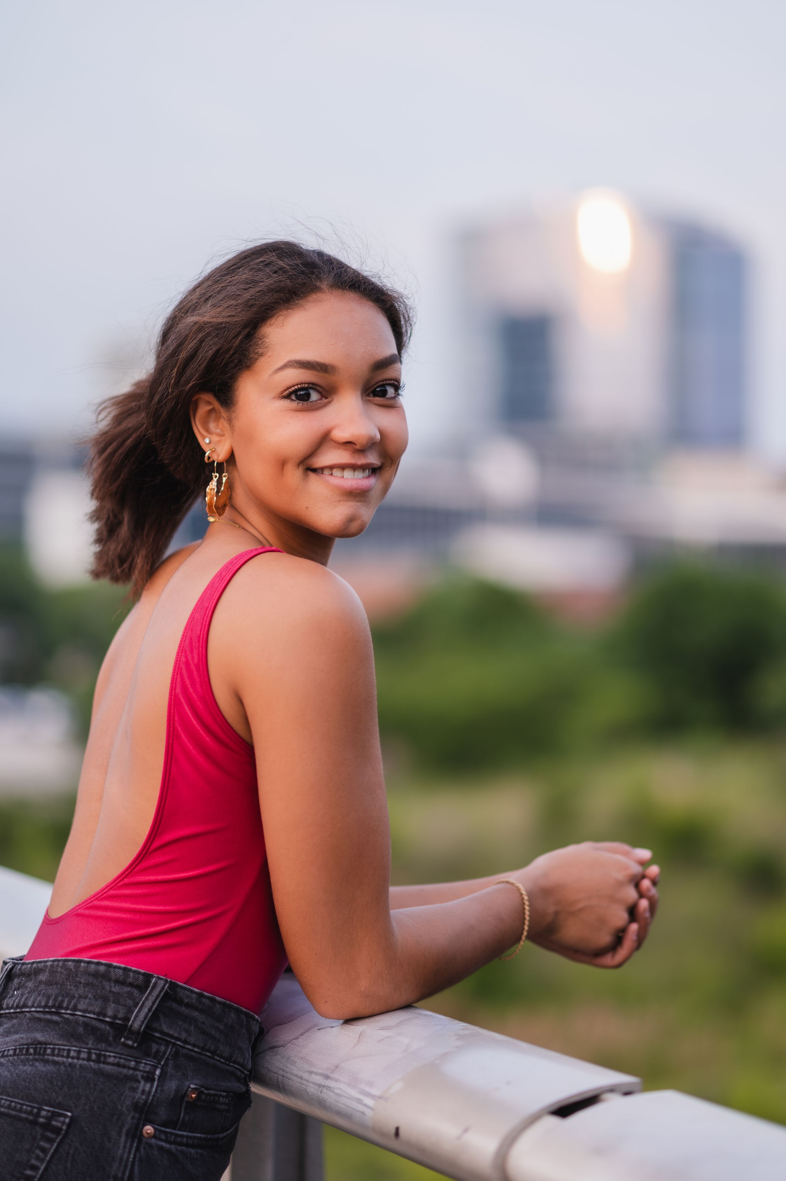 Downtown Raleigh Summer Senior Session - Blythe Photo - Intimate ...