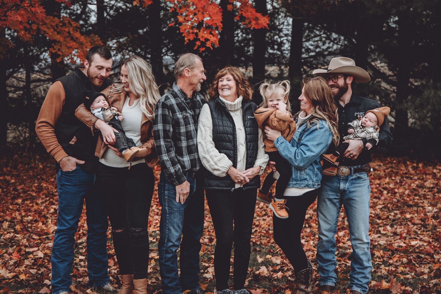 Extended Family Session - E. Halaburt Photography
