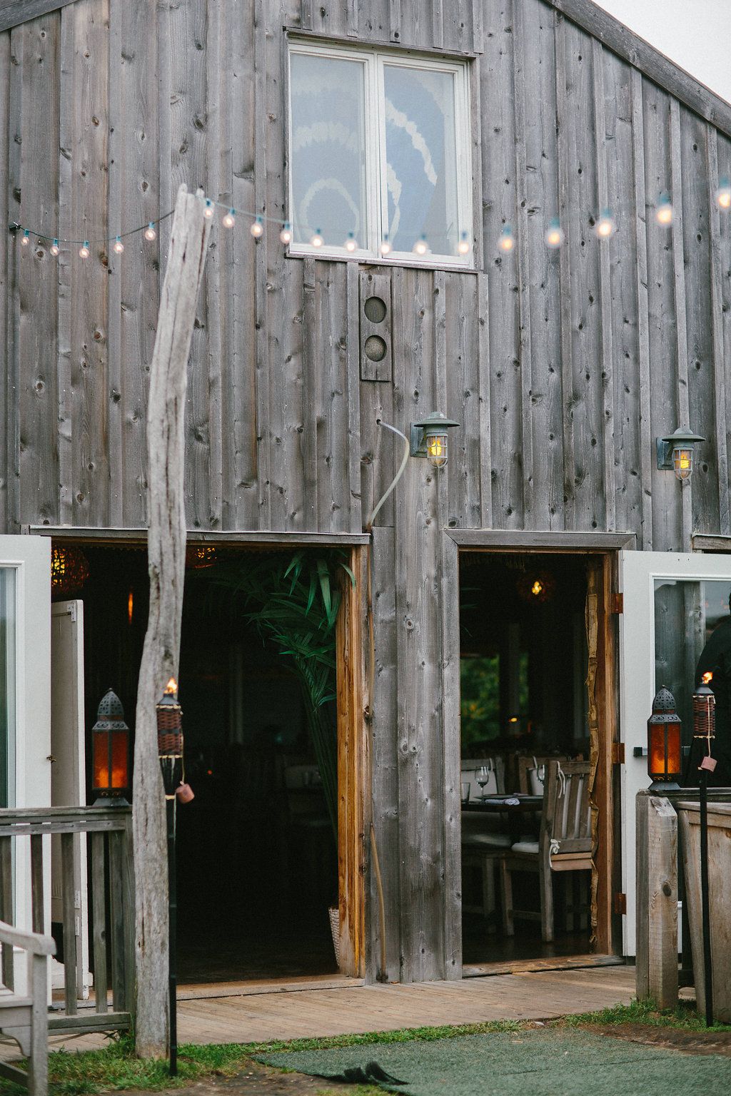 Jules + Gabe - A Crows Nest Montauk Wedding - Kallima Photography