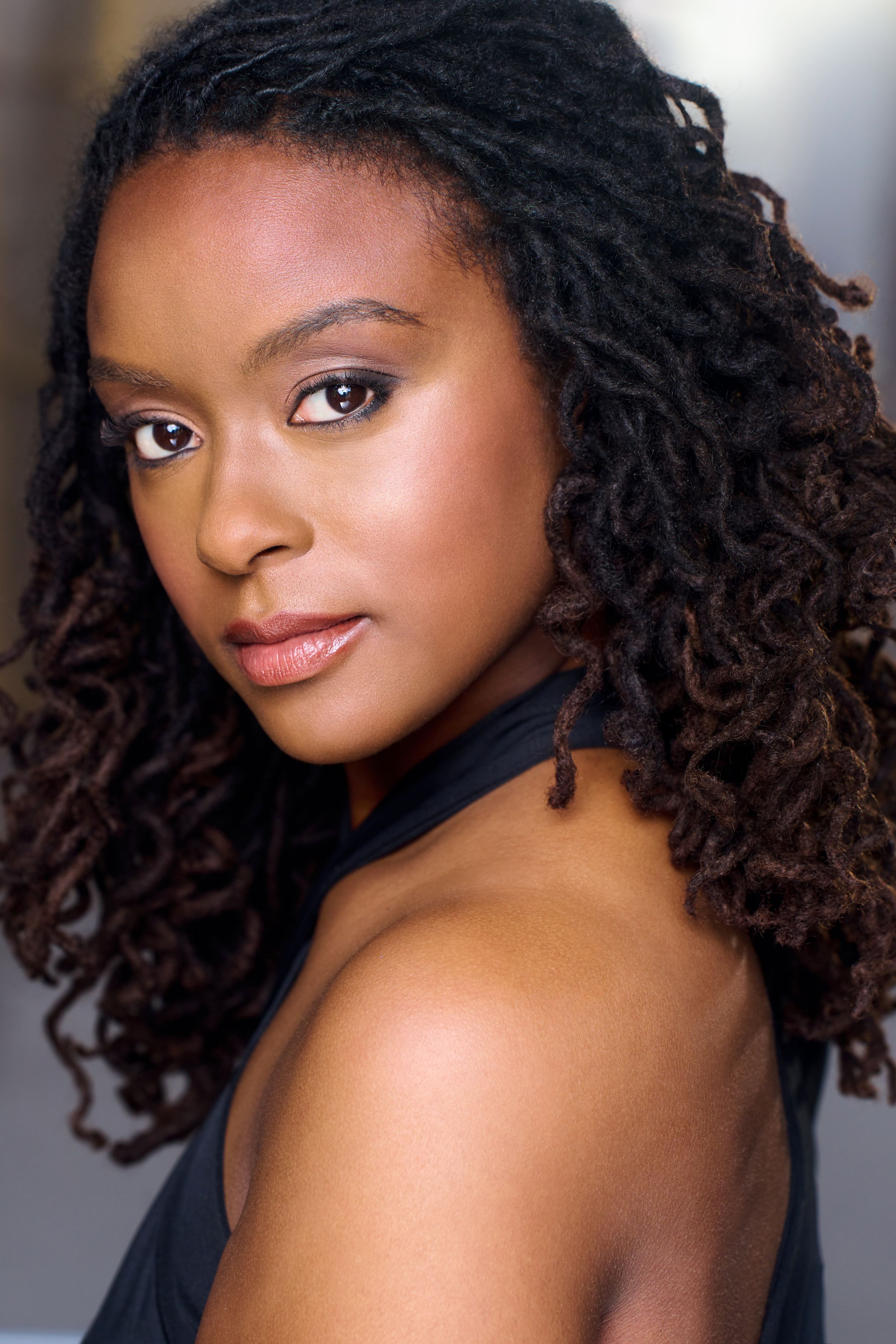 Women | Top Los Angeles Headshot Photographer - Bella Saville Photography